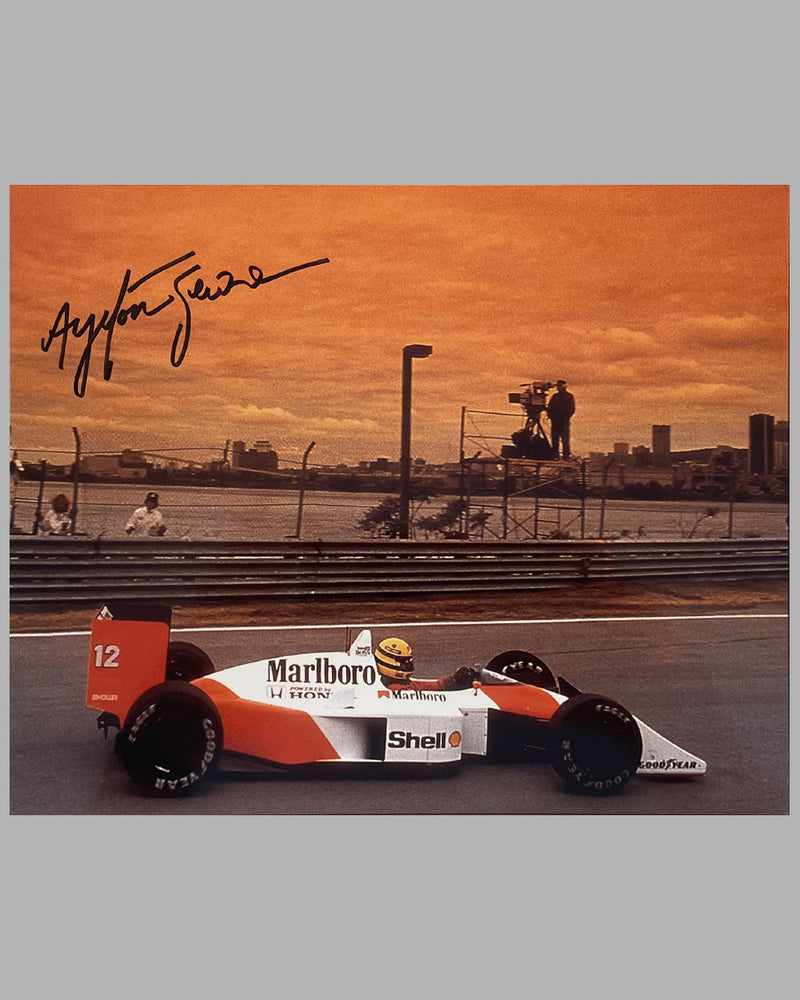 Autographed Memorabilia - l'art et l'automobile